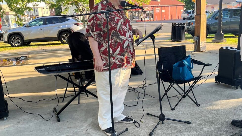 Summer concert series returns to Aldenville Commons - The Reminder