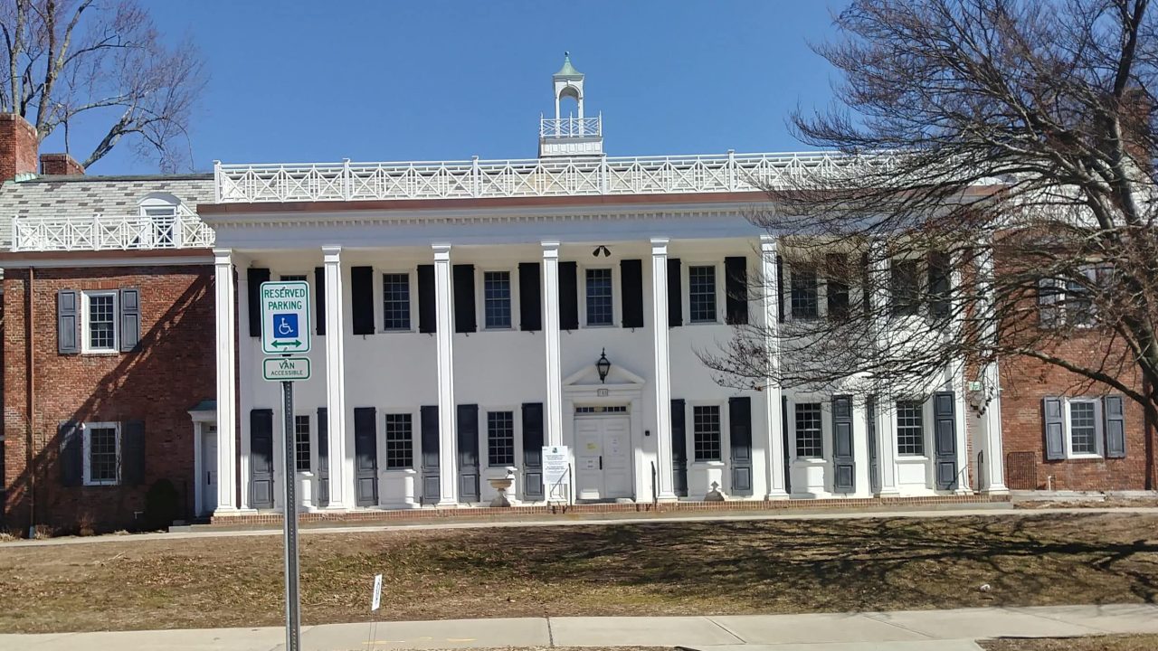 Longmeadow calls for task force to decide future use of buildings - The ...